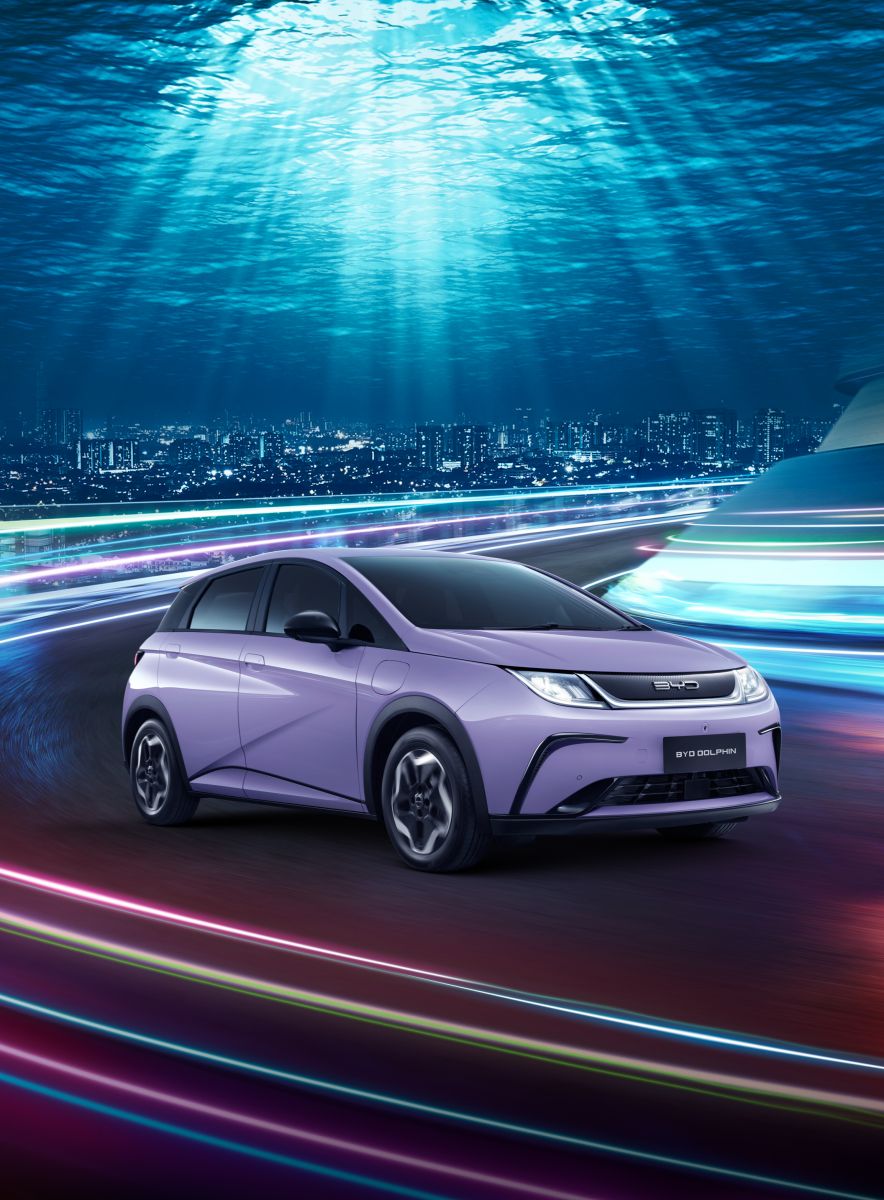 BYD เปิดตัว DOLPHIN EV พวงมาลัยขวา พร้อมราคาคาดล่วงหน้าประมาณ 799,999 บาท พร้อมรับคำสั่งจองแล้ว ...